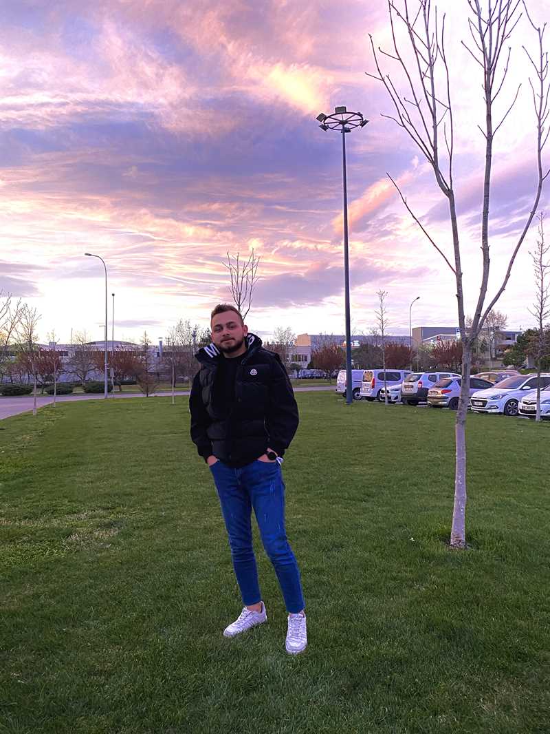 Bayan arkadaşlara zevkli gece - Serisayfa